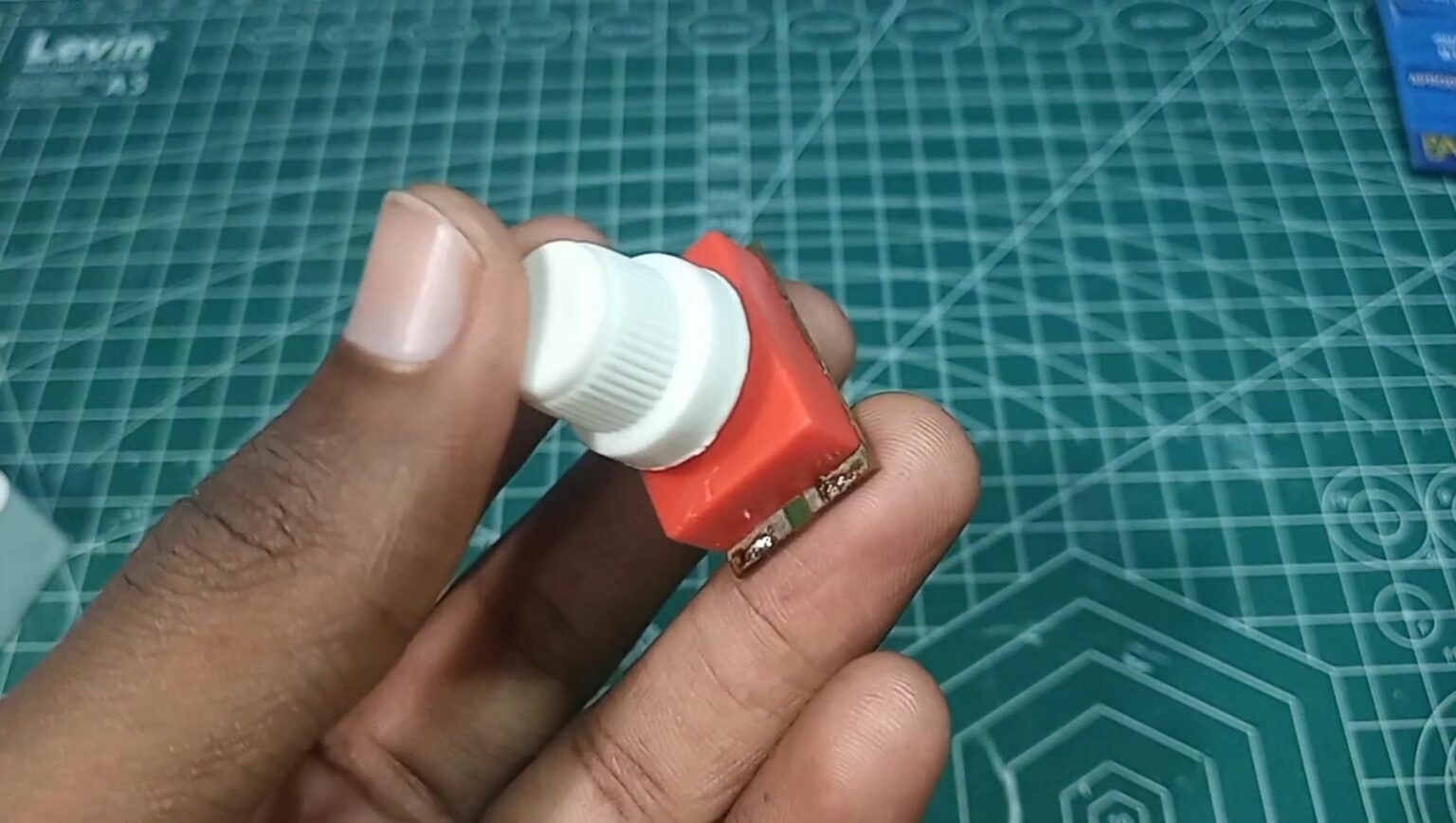How to Make a DIY Rechargeable LED Light at Home 4 step(step-by-step ...